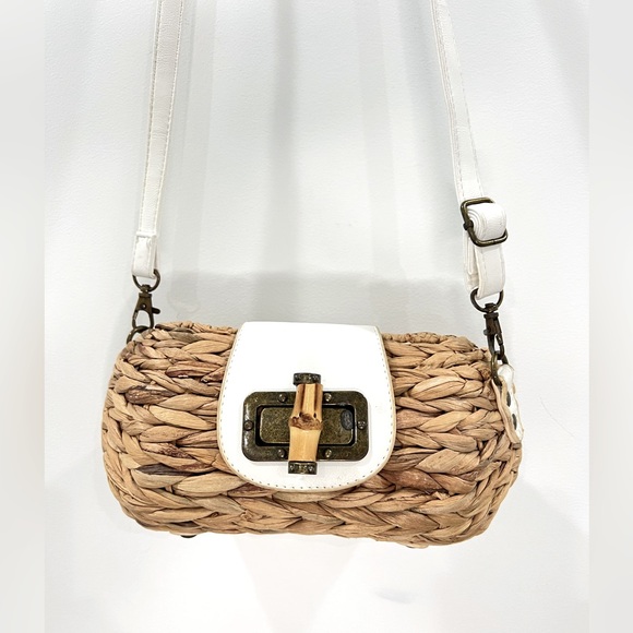 Sun N’ Sand | Bags | Sunnsand Purse Handbag Vintage Woven Straw ...